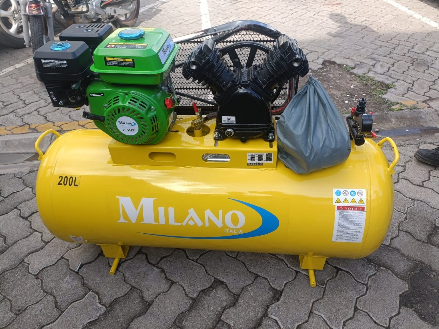 Milano Italia 200l Air Compressor - KJ MACHINERY KENYA TRADING
